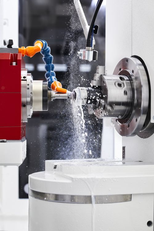 Choosing the right cooling lubricant | UNITED GRINDING